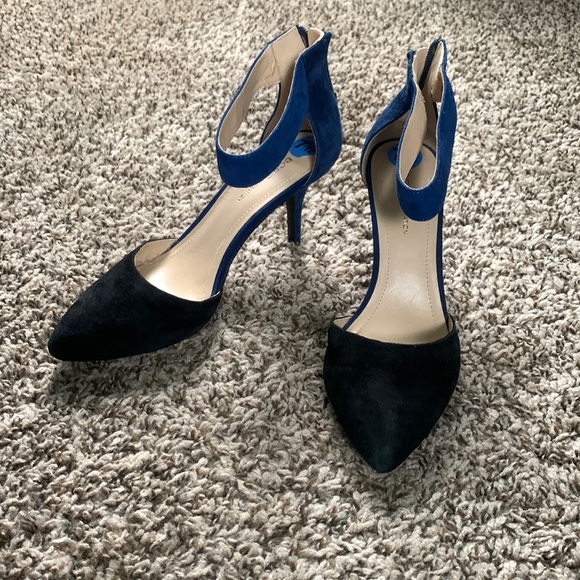 BCBGeneration | Shoes | Bcbg Generation Low Heel Black And Blue Zip ...
